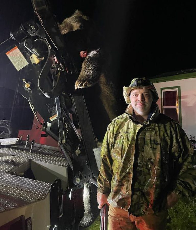 Man Kills Kodiak Bear Inside Neighbor’s House with a 12-Gauge