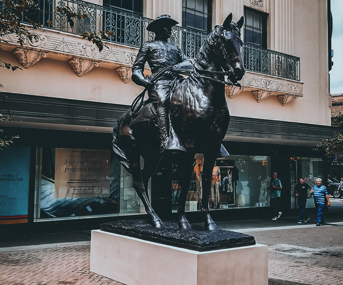 Rough Riders: Roosevelt’s Wildly Rugged Volunteer Heroes